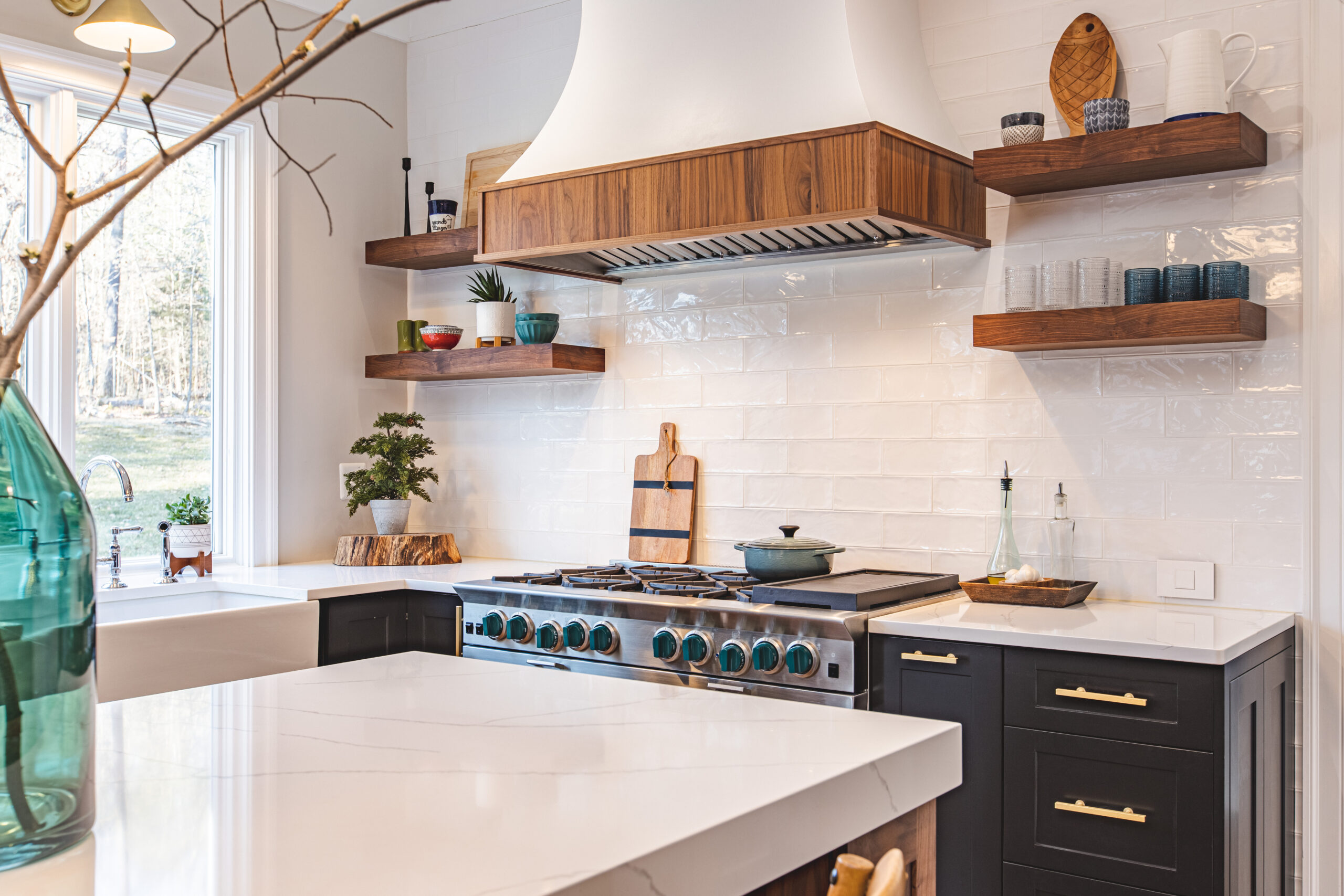 Tuxedo Kitchen in Clifton - Grande Design VA